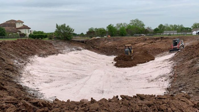 How to Apply Bentonite Pond Liner - Lonestar Minerals