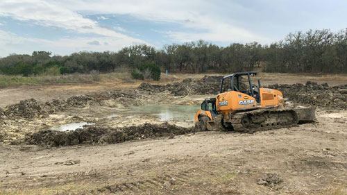 Professional Farm pond builder in Texas